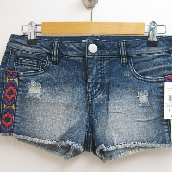 love, Fire | Shorts | Nwt Love Fire Ripped Torn Denim Shorts 3 | Poshmark